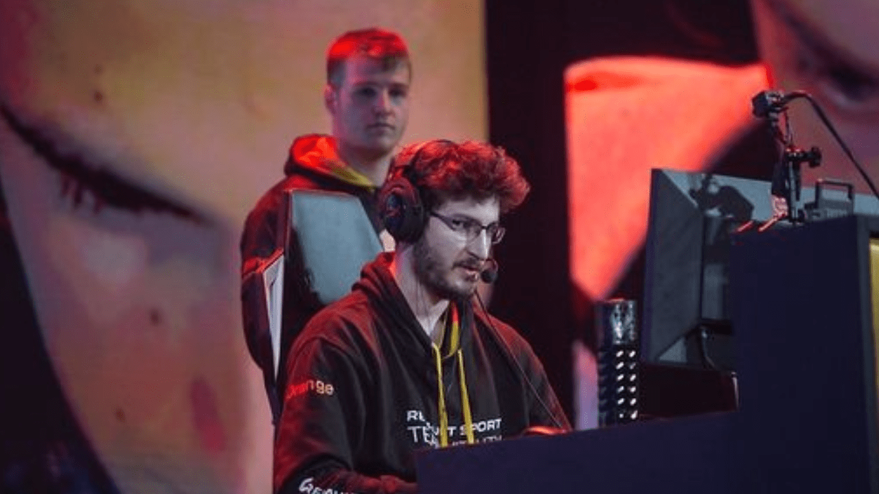 Top 10 Most Popular Esports Players in the World - GameRex